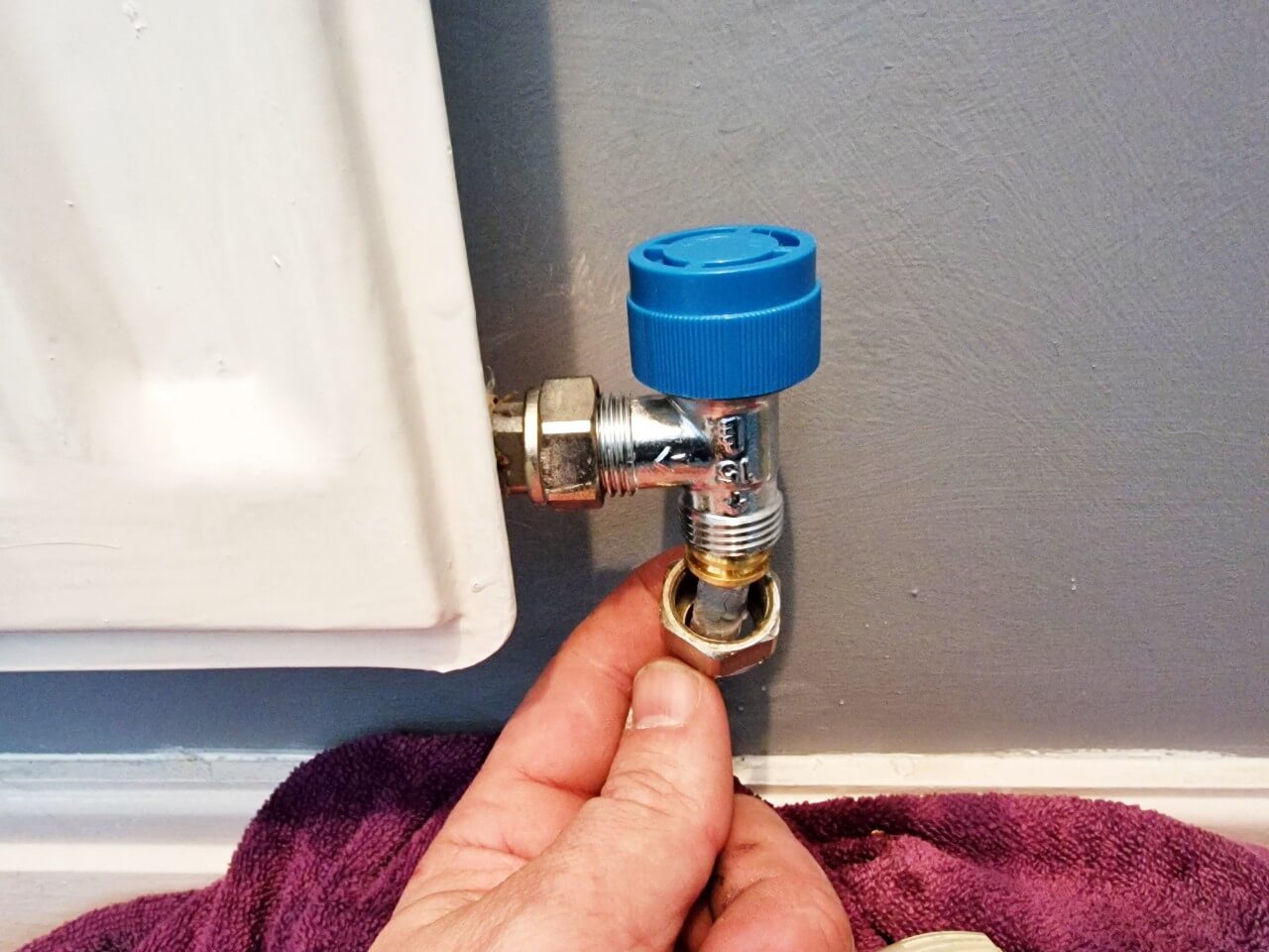 How to Replace a Radiator Valve: Step-by-Step Guide