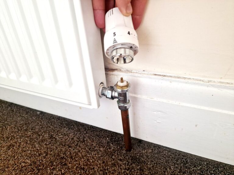 How to Replace a Radiator Valve: Step-by-Step Guide