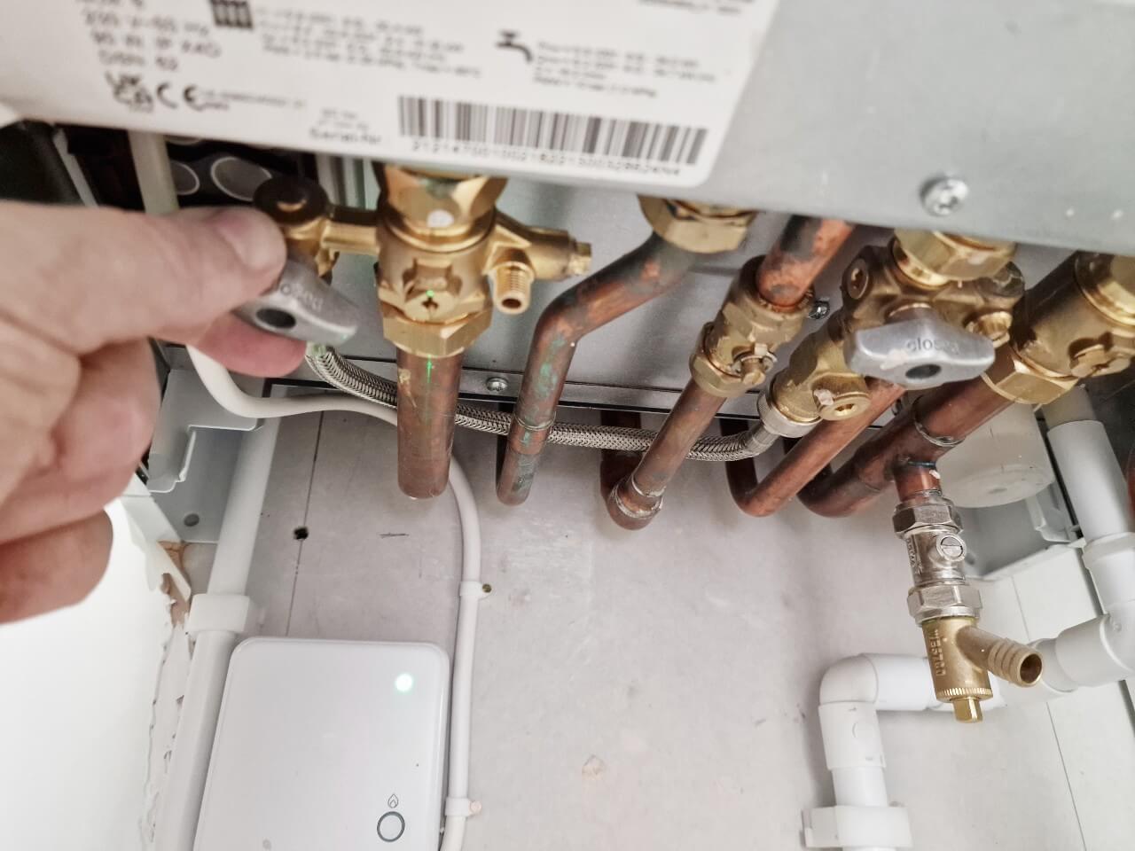 Check Vaillant Boiler Water Pressure QUANTUM GAS 48 OFF